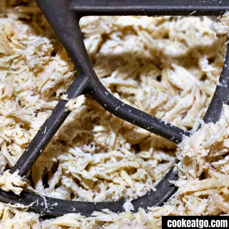 How To Make Shredded Chicken! Perfect for Meal Prepping