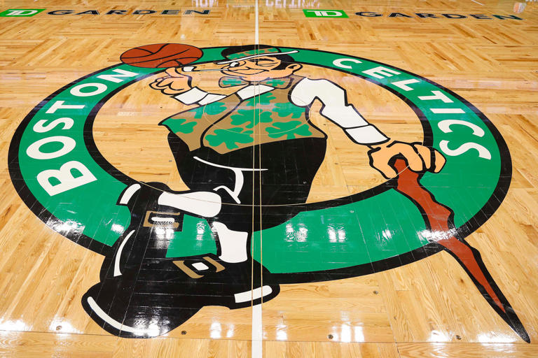 Today in Boston Celtics history: David Thirdkill signs with team