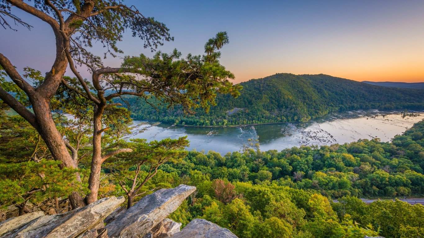20 Iconic Things That Make West Virginia Unique
