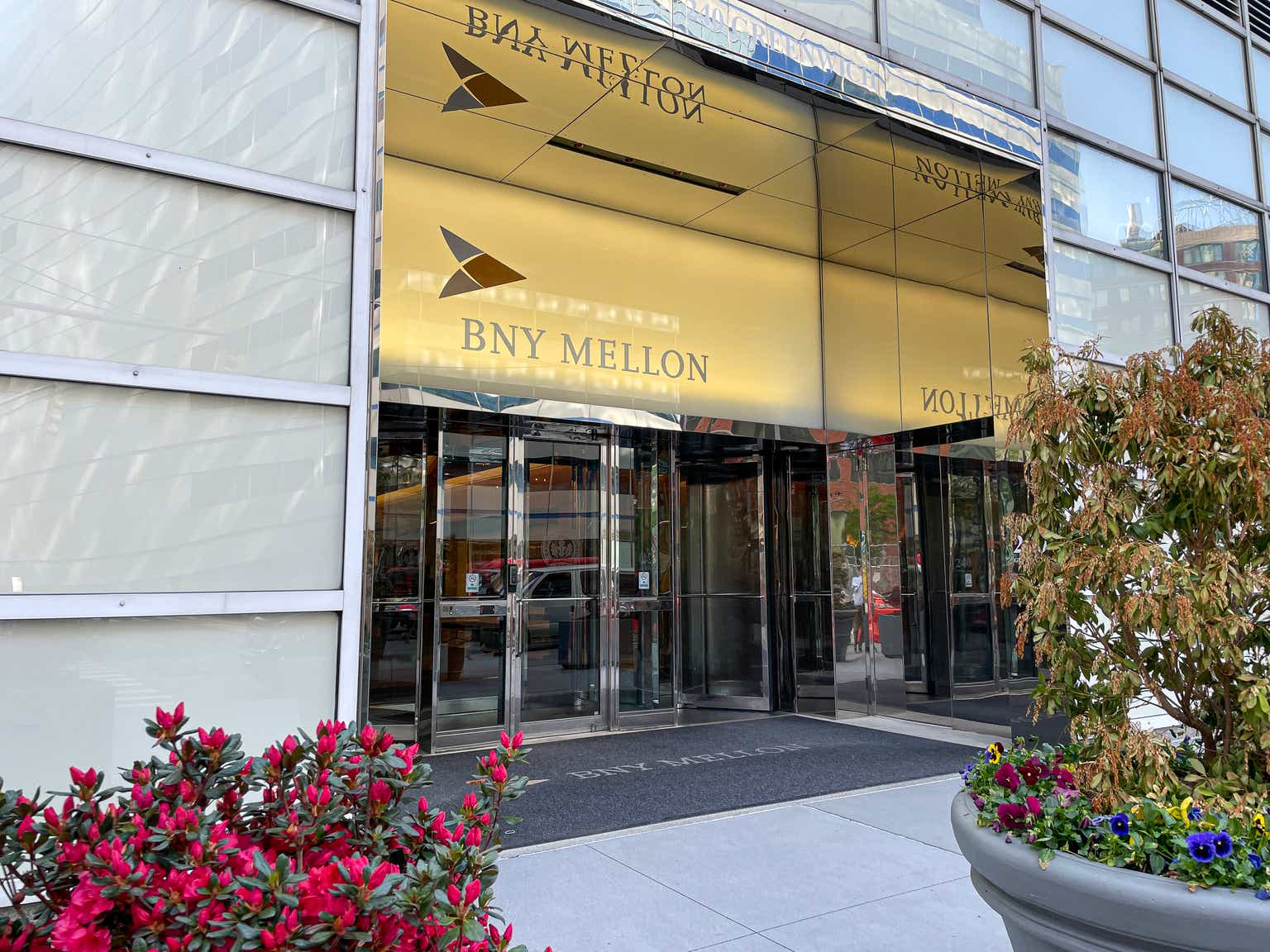 BNY enters tokenized deposit arena to let clients make blockchain ...