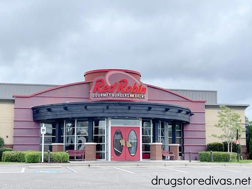 National Cheeseburger Day: Freebies And Deals (September 18)