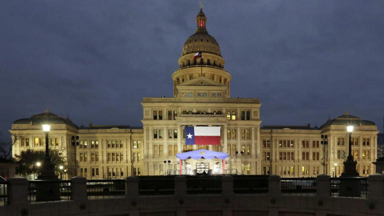 Texas bill changing control of higher ed curriculum goes to governor’s desk