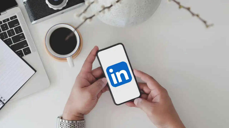 Linkedin Sued For Sharing User Data Without Consent To Train Ai Models