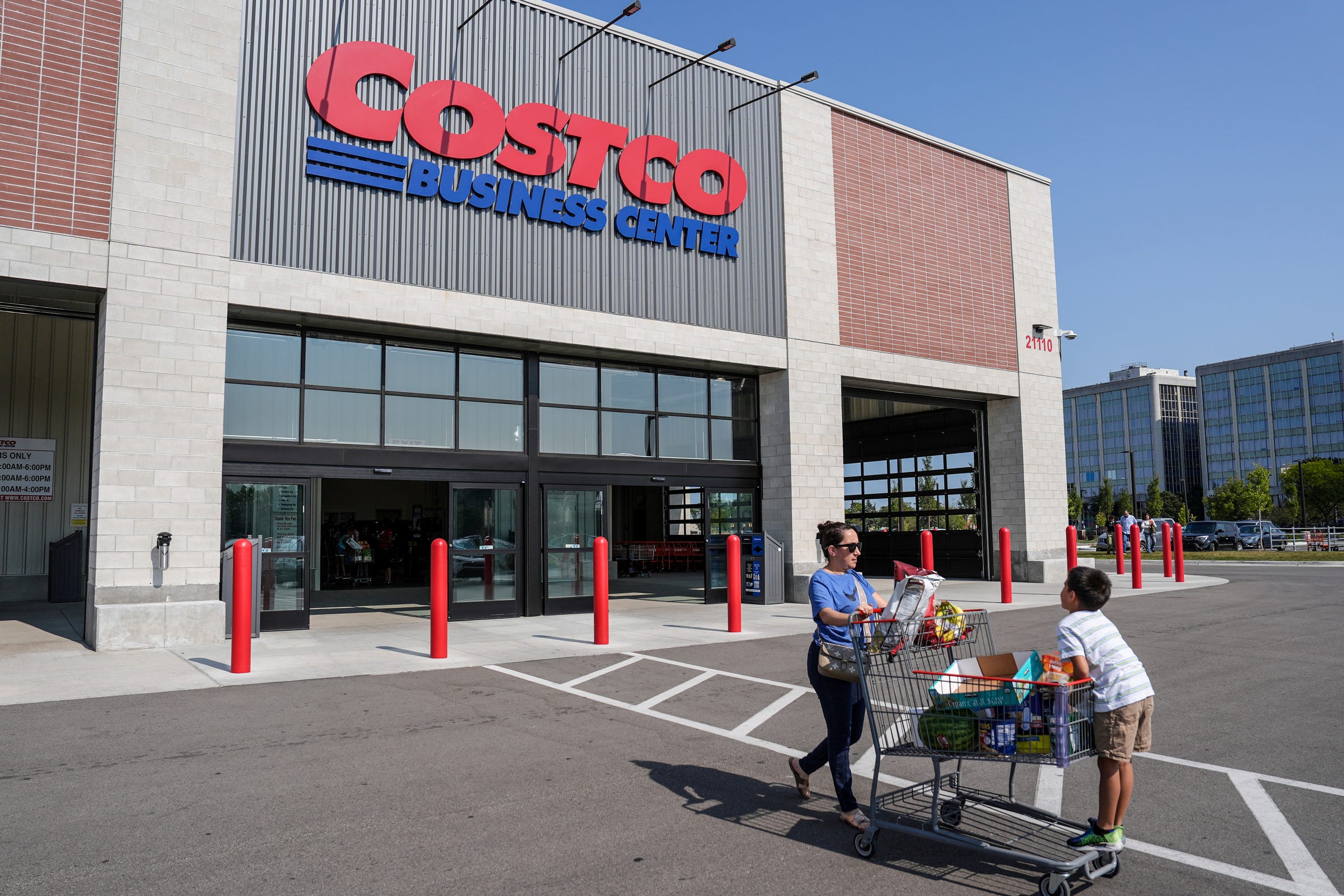 Costco switching from Pepsi to Coca-Cola. 17 Michigan locations affected