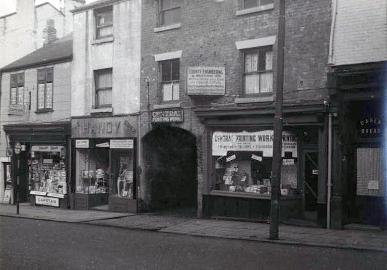 Lancashire Retro: 65 brilliant pictures of 1962 Preston rounding up the ...
