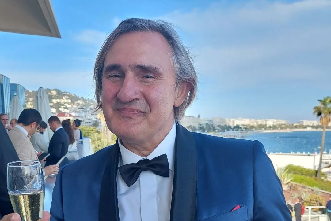 Άκης Σακελλαρίου: «Κόλλησα Λεγιονέλλα από κάποιο ξενοδοχείο» – Η ...