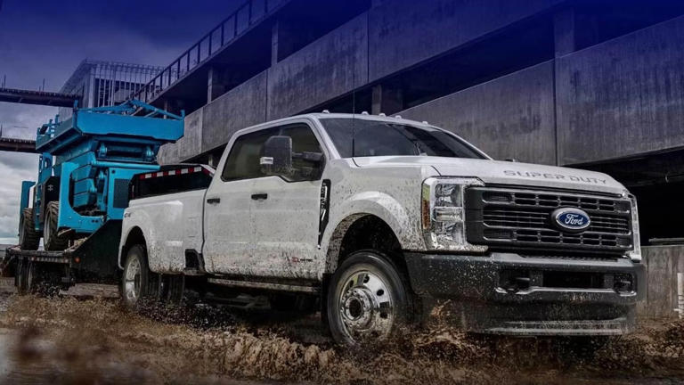 Best One-Ton Trucks | 2025 Ratings | CarBuzz