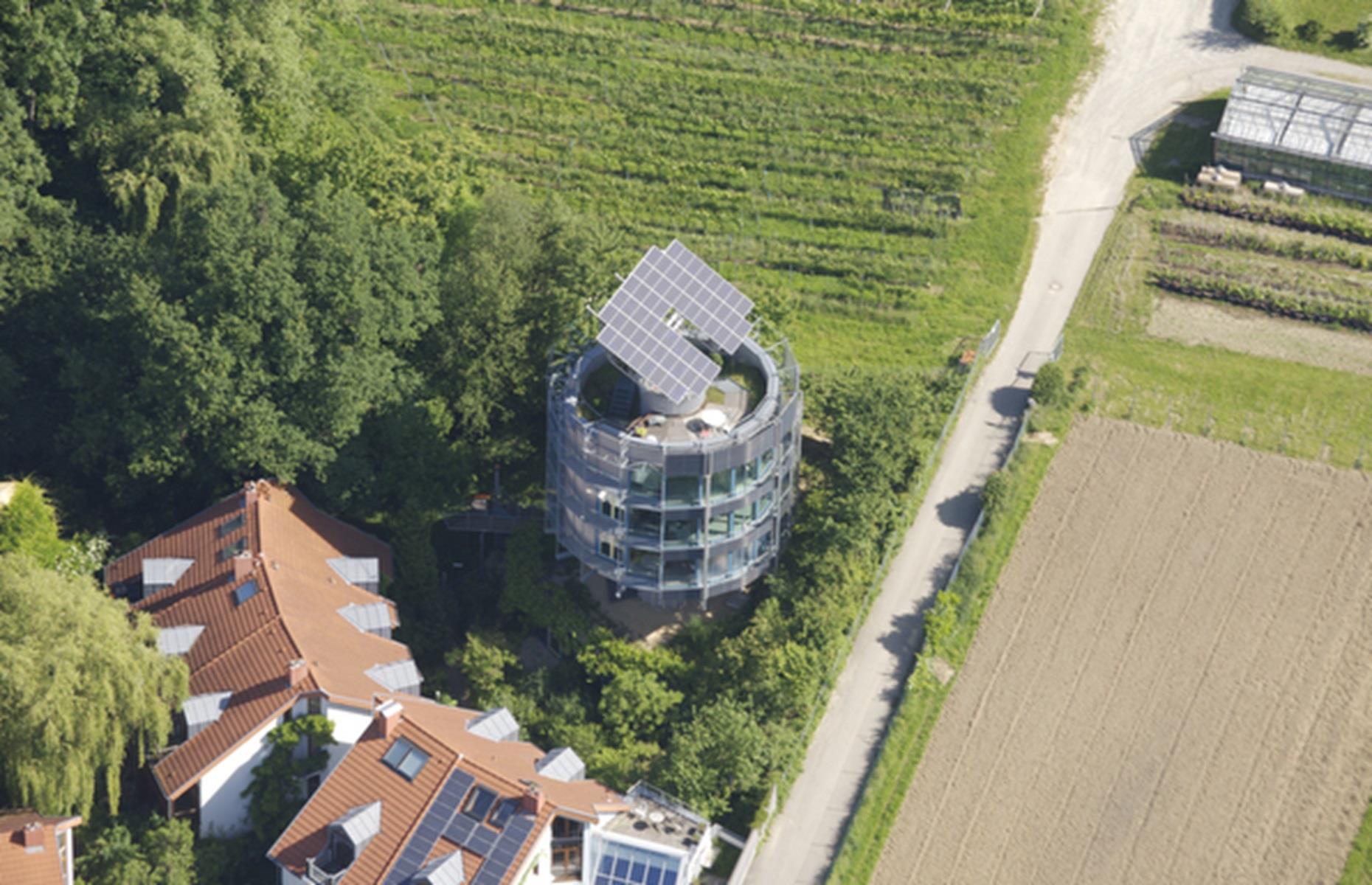 Inside Canada’s revolving beach house and more rotating homes