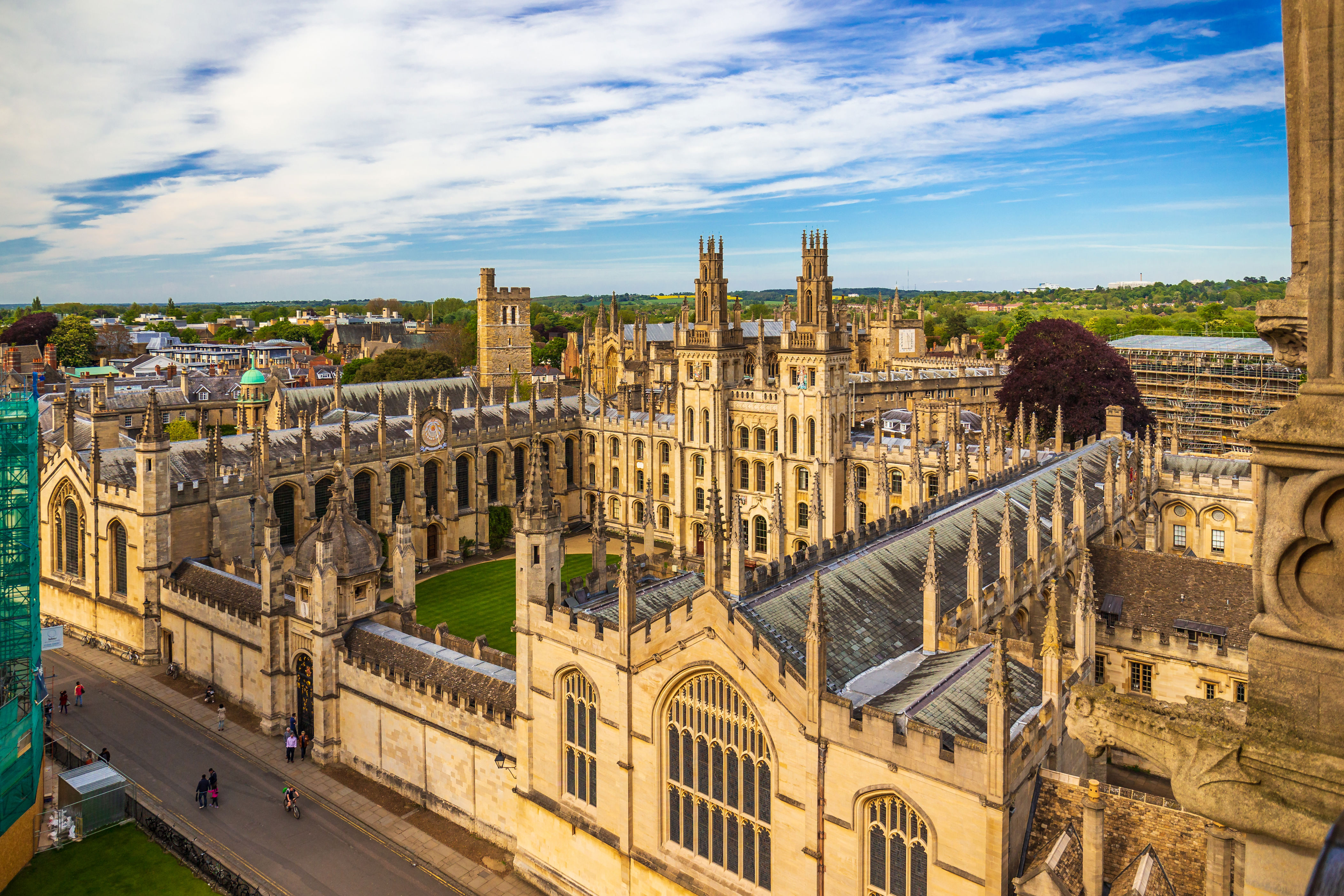 The 20 UK universities where the most students stick with their studies ...