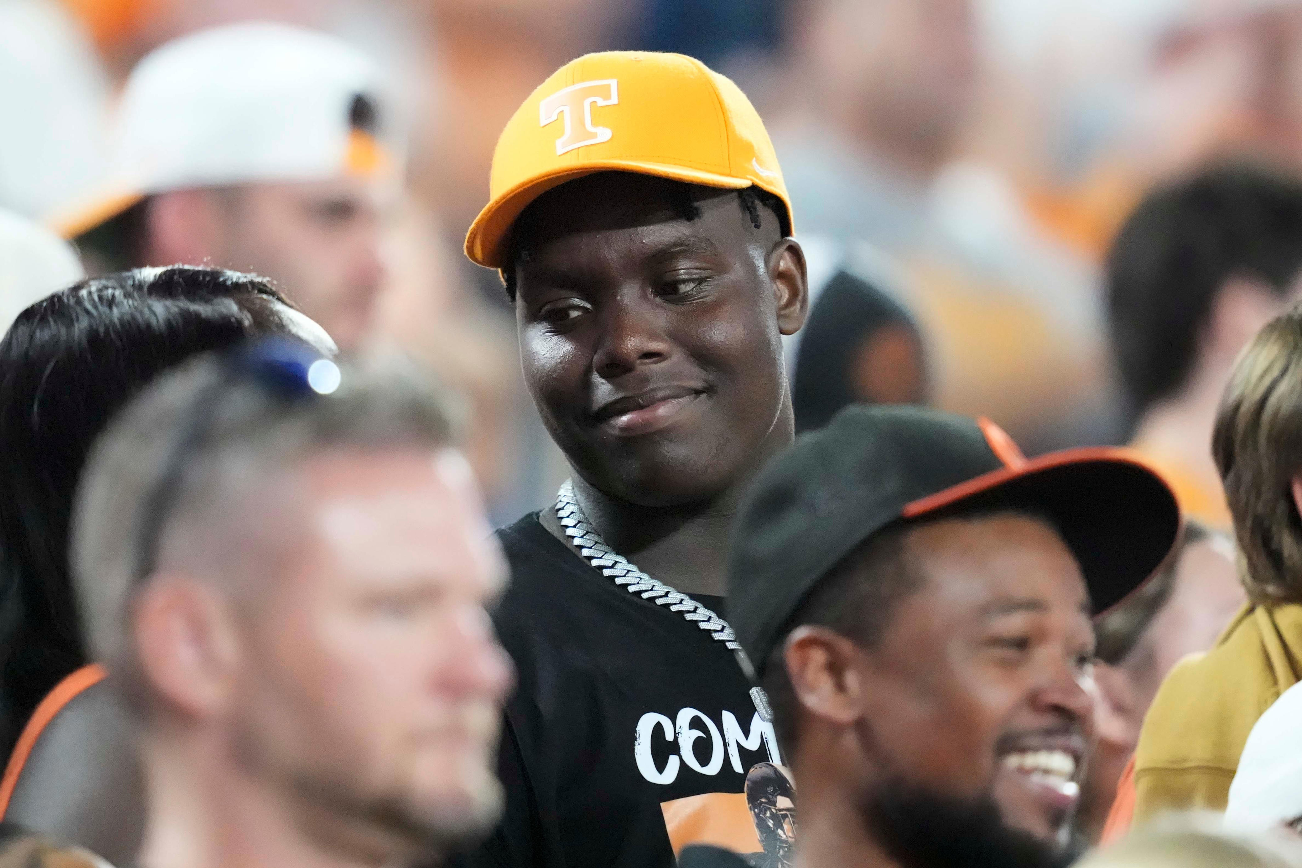 Look: Will Brooks make clutch toe-tap interception for Tennessee ...