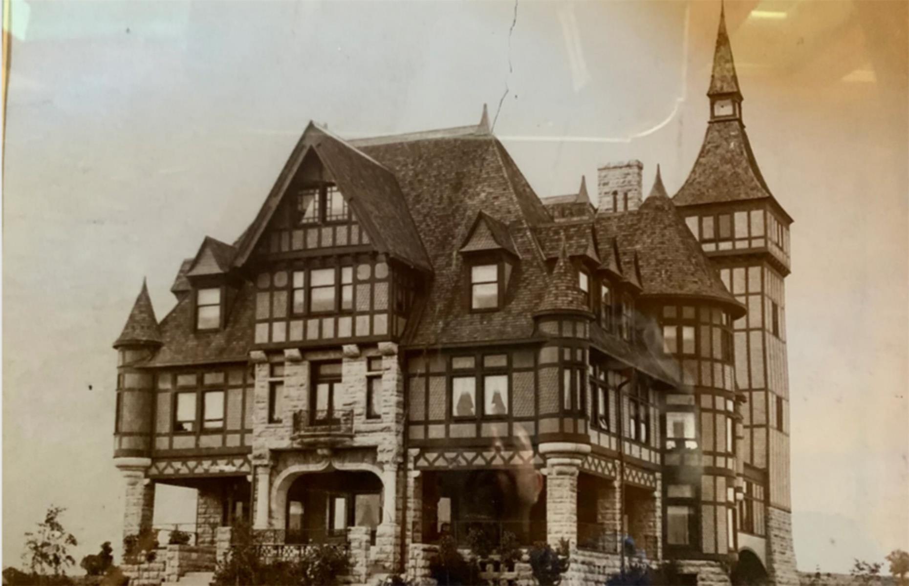 Rare photos inside America's most fascinating abandoned mansions