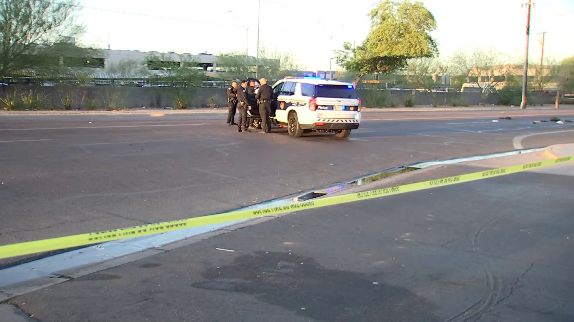 Deadly crash involving pedestrian shuts down busy Phoenix street Deadly crash involving pedestrian shuts down busy Phoenix street
