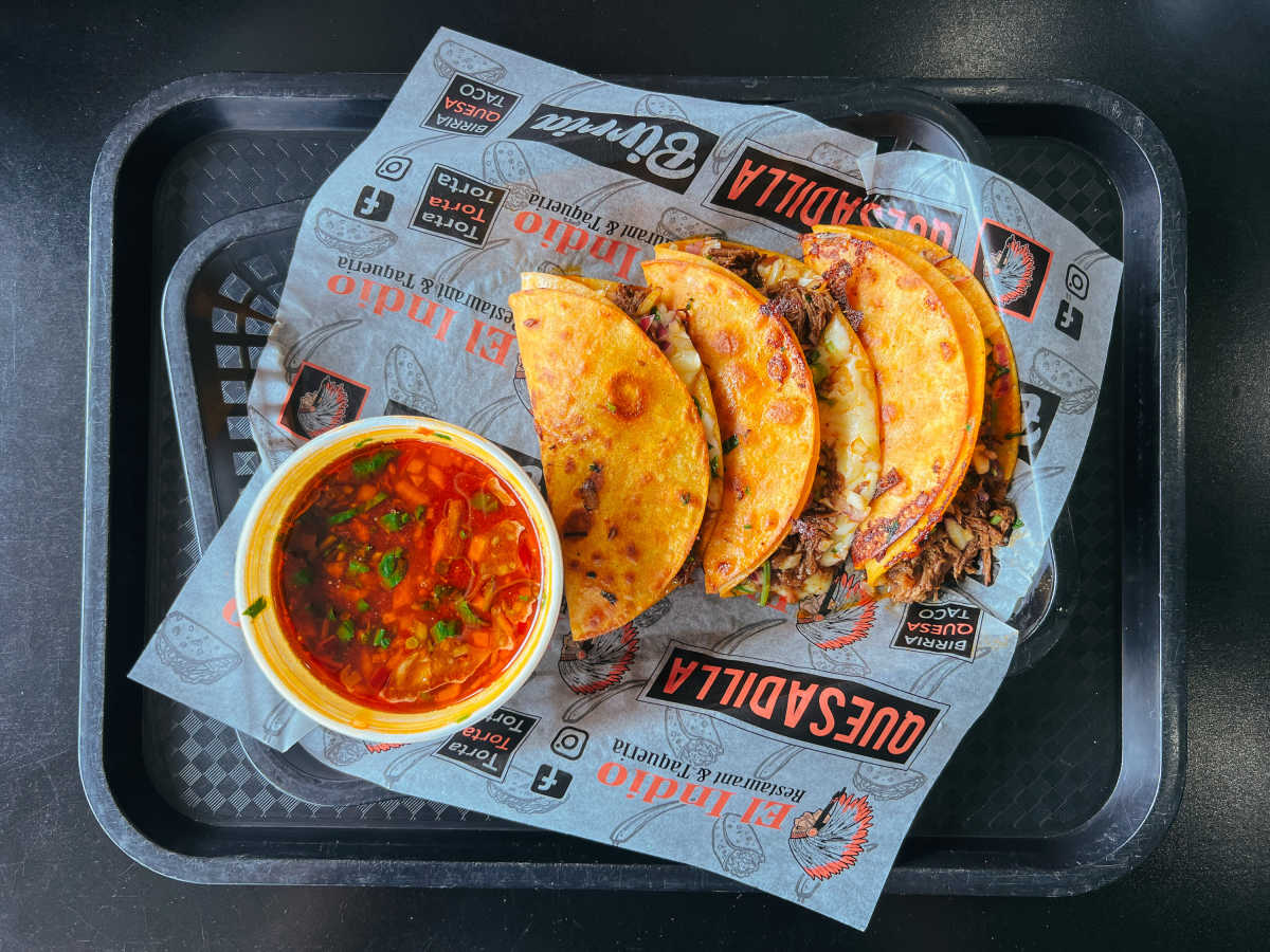 El Indio Restaurant Y Taqueria