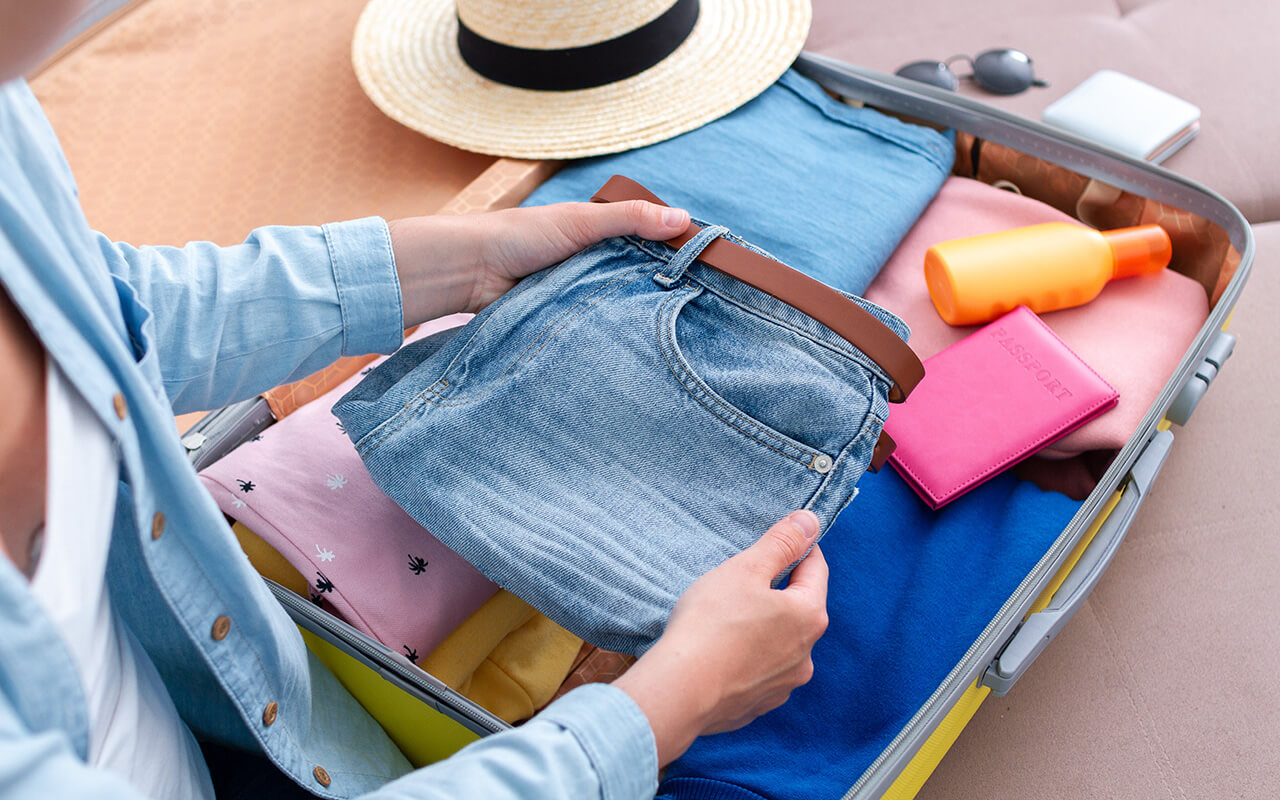 15 Things You Should Always Bring With You When Flying