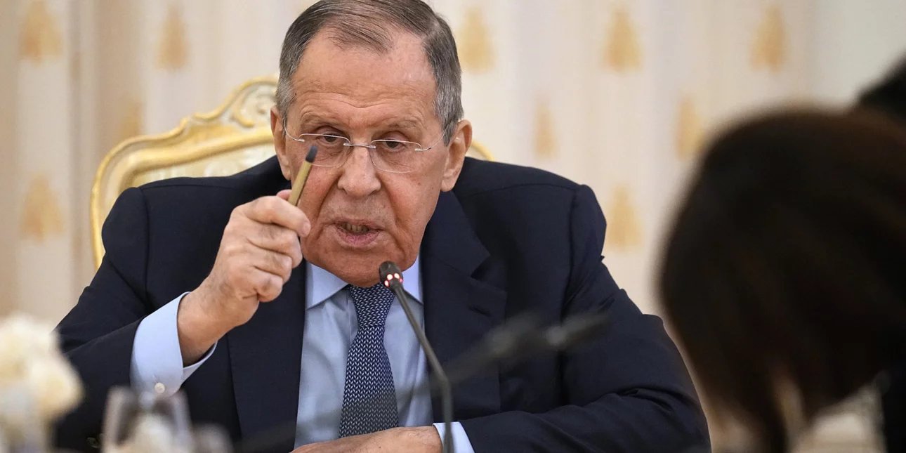 Ο Λαβρόφ χαιρετίζει δηλώσεις του Τραμπ για την Ουκρανία: «Αναγνωρίζει ...