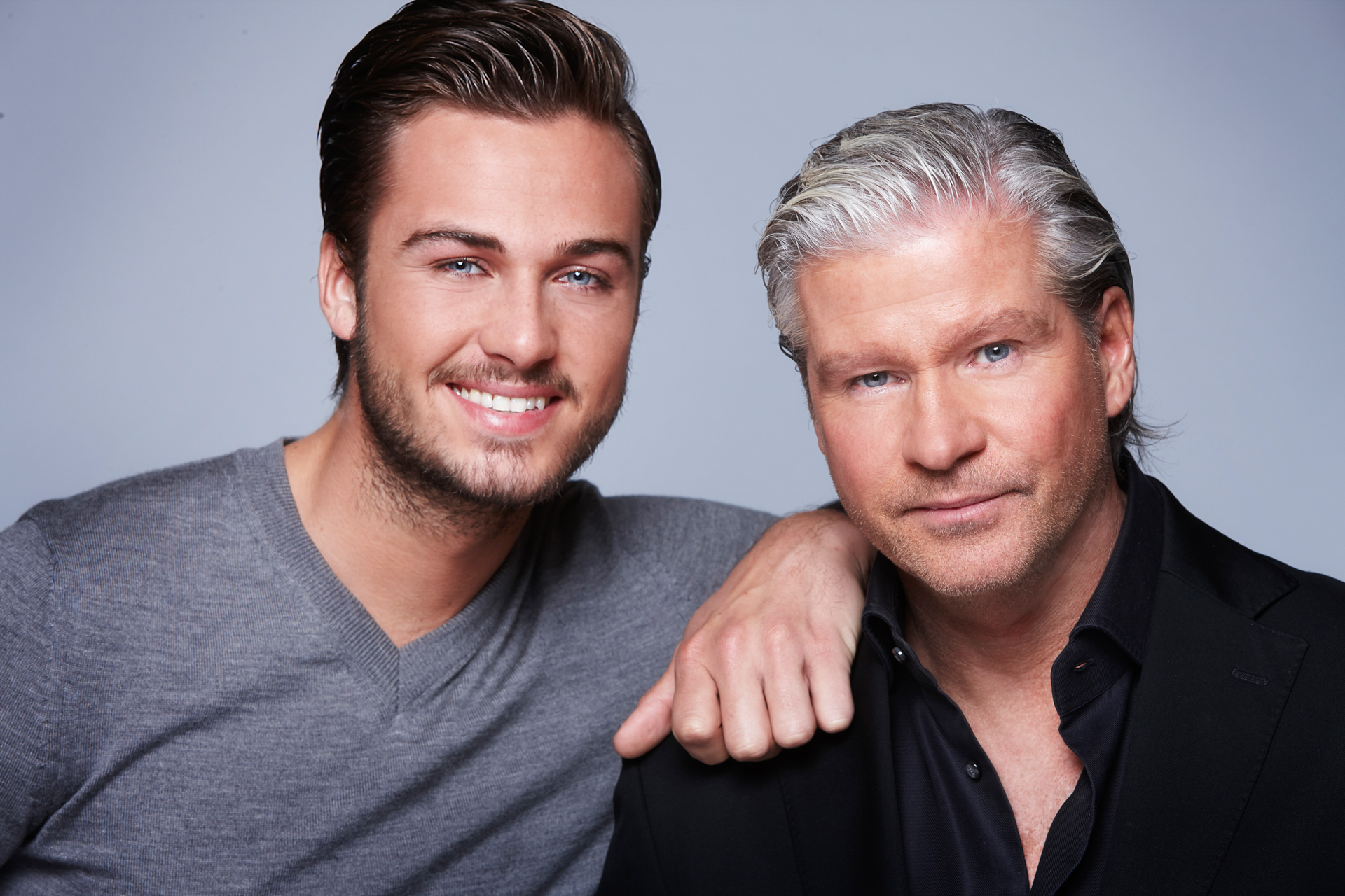 Dries Roelvink apetrots op zoon Dave