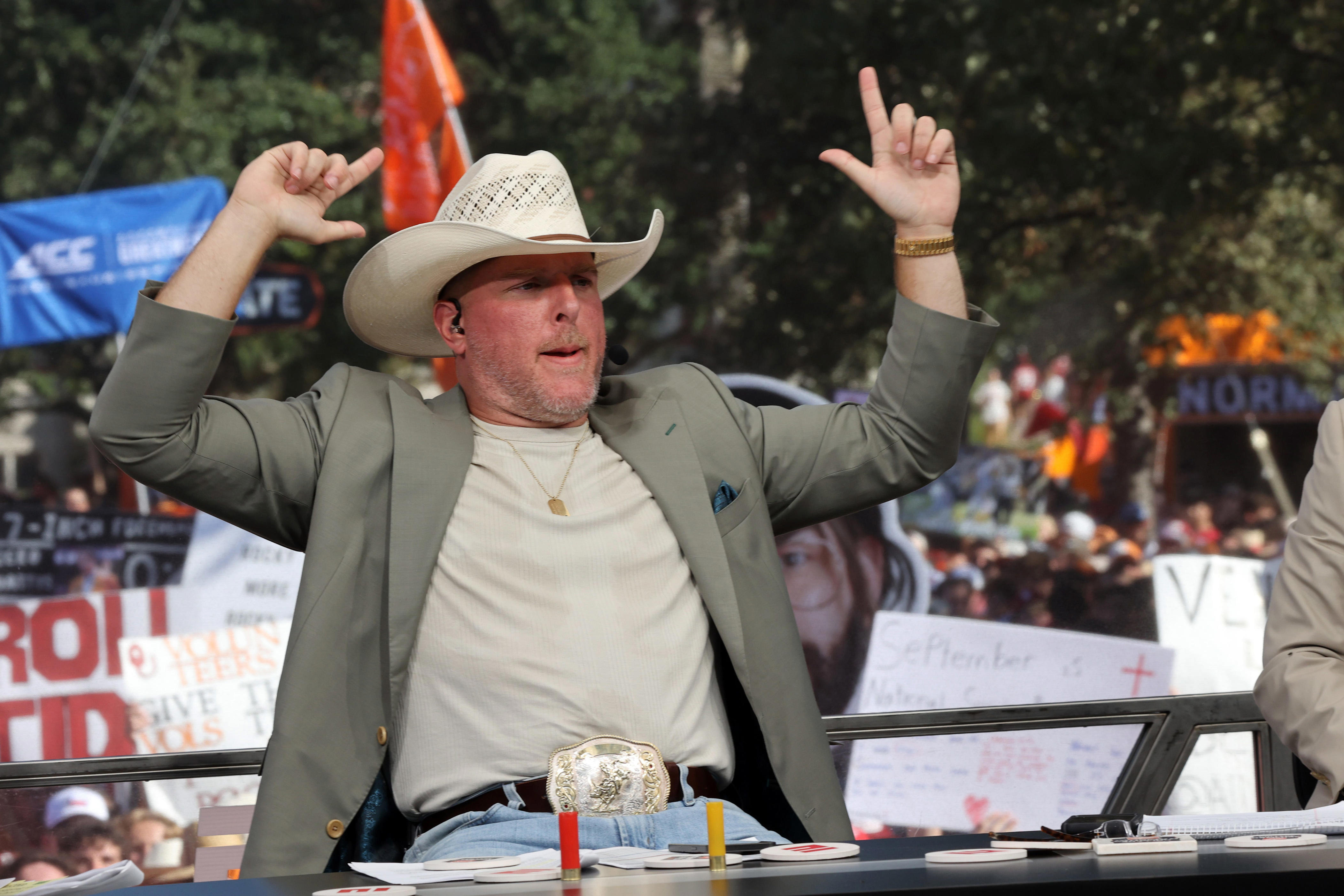 Pat McAfee reportedly upset with ESPN showing him strike out against OU ...