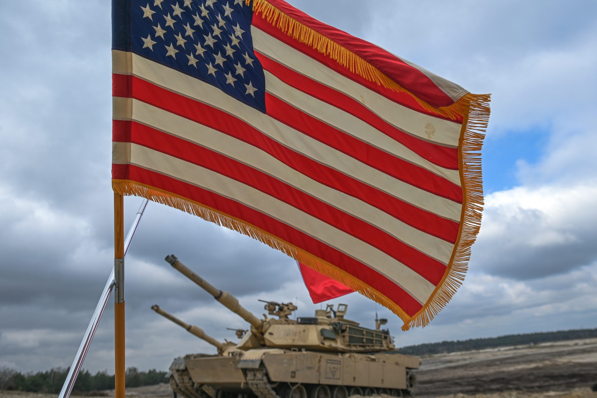 Battlefield Impact: Ukraine's US-supplied Bradleys remain a formidable ...