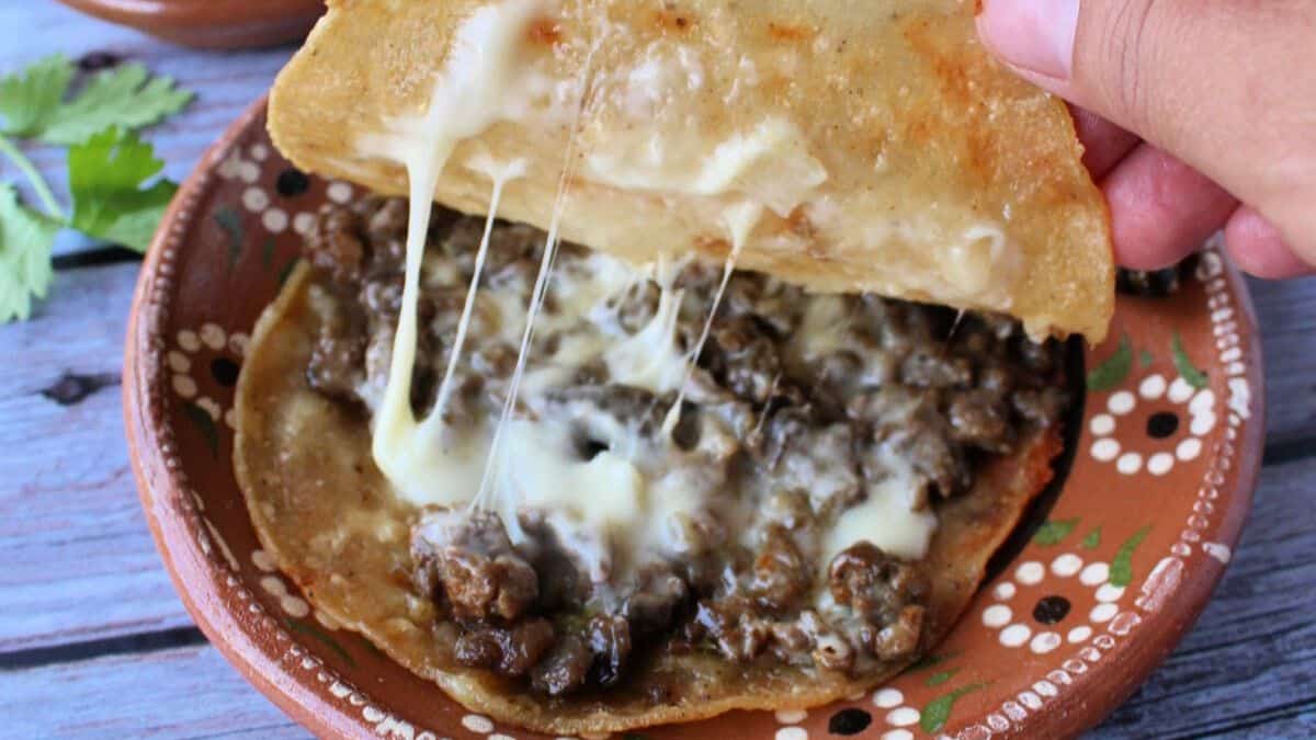 25 Super Cheesy Recipes That Are Impossible to Resist