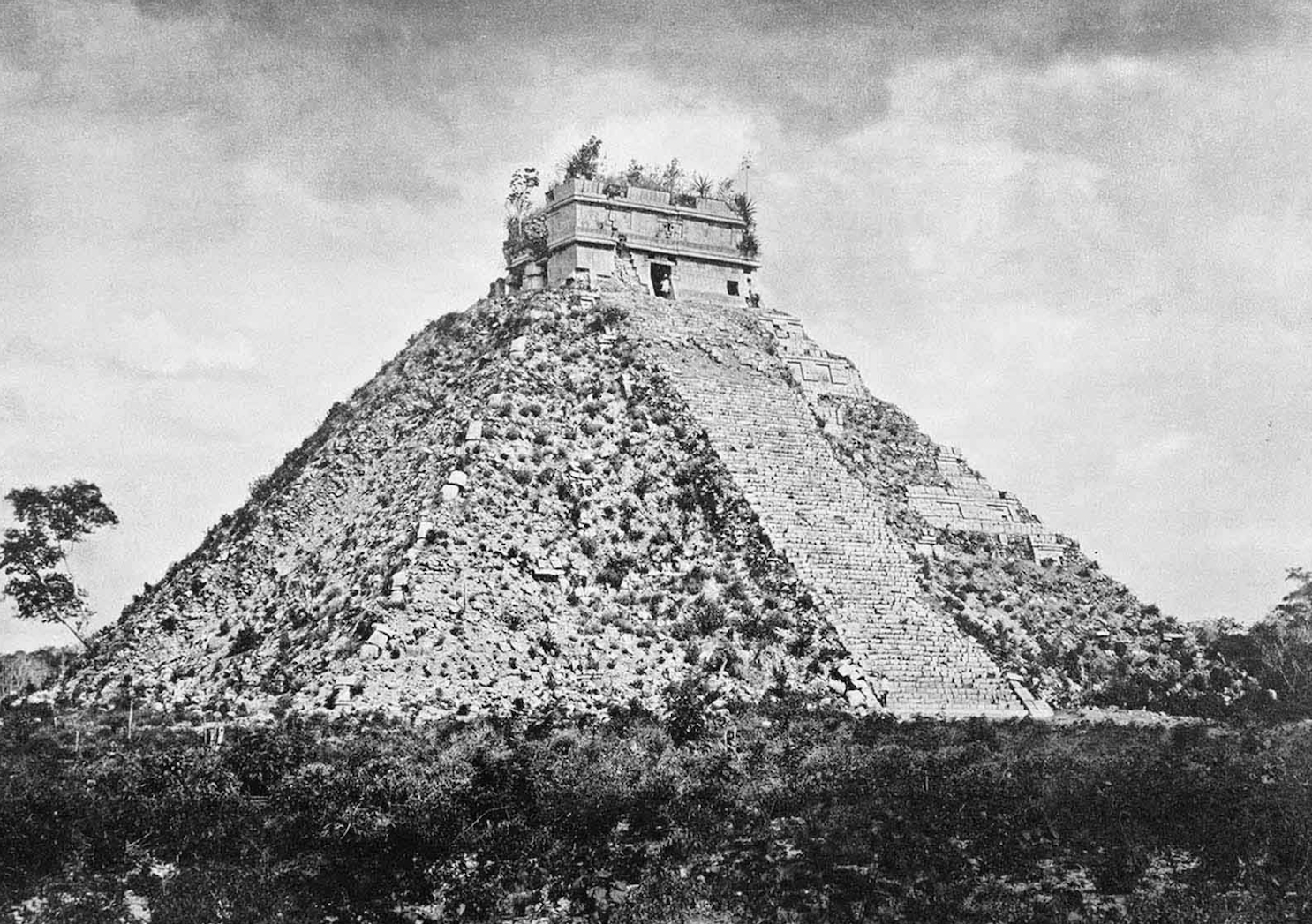 The 20 Oldest Known Photos of Iconic Landmarks