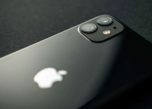 5 Common Charging Mistakes That Are Shortening Your Phone's Lifespan ... 5 Common Charging Mistakes That Are Shortening Your Phone's Lifespan ...