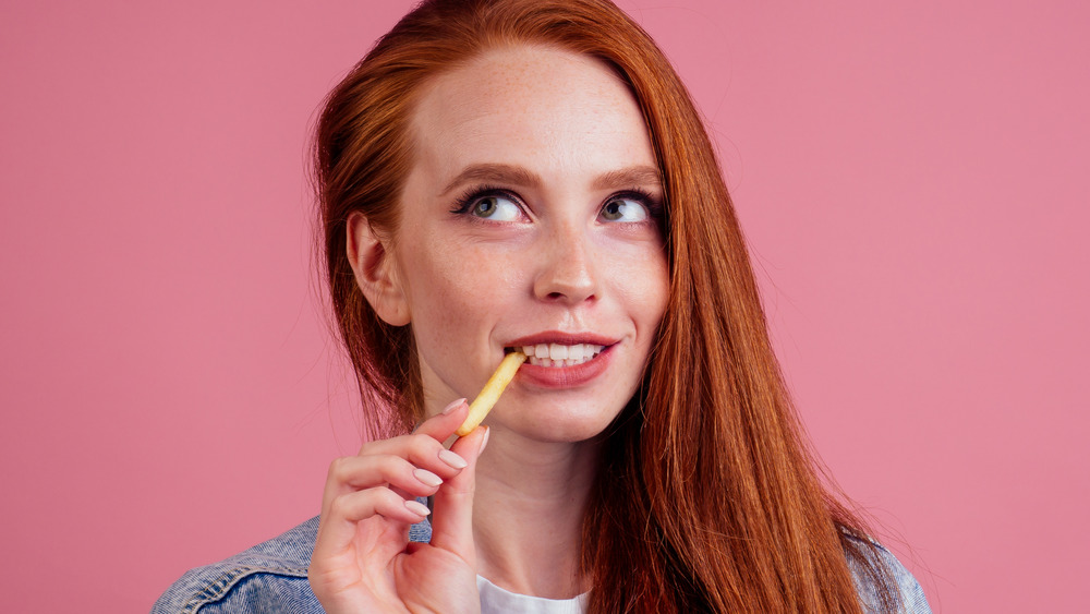 7 foods to eat and 7 to avoid for acid reflux