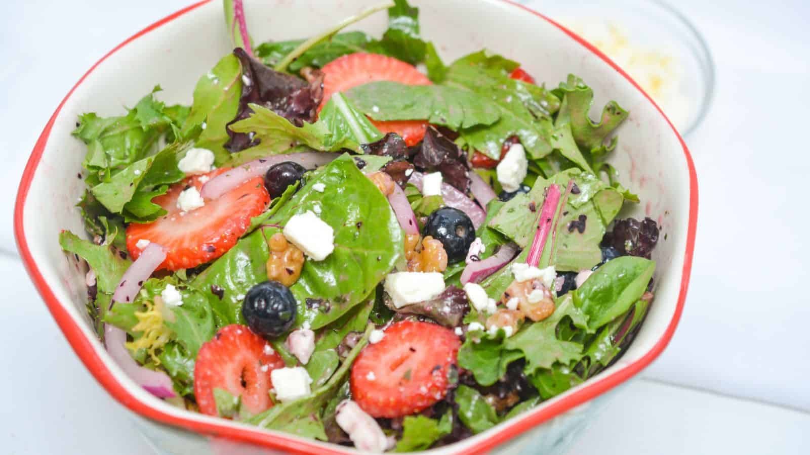 11 Easy Salads That Add Excitement to Your Lunch