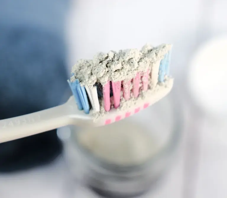 Homemade Natural Toothpaste with Bentonite Clay