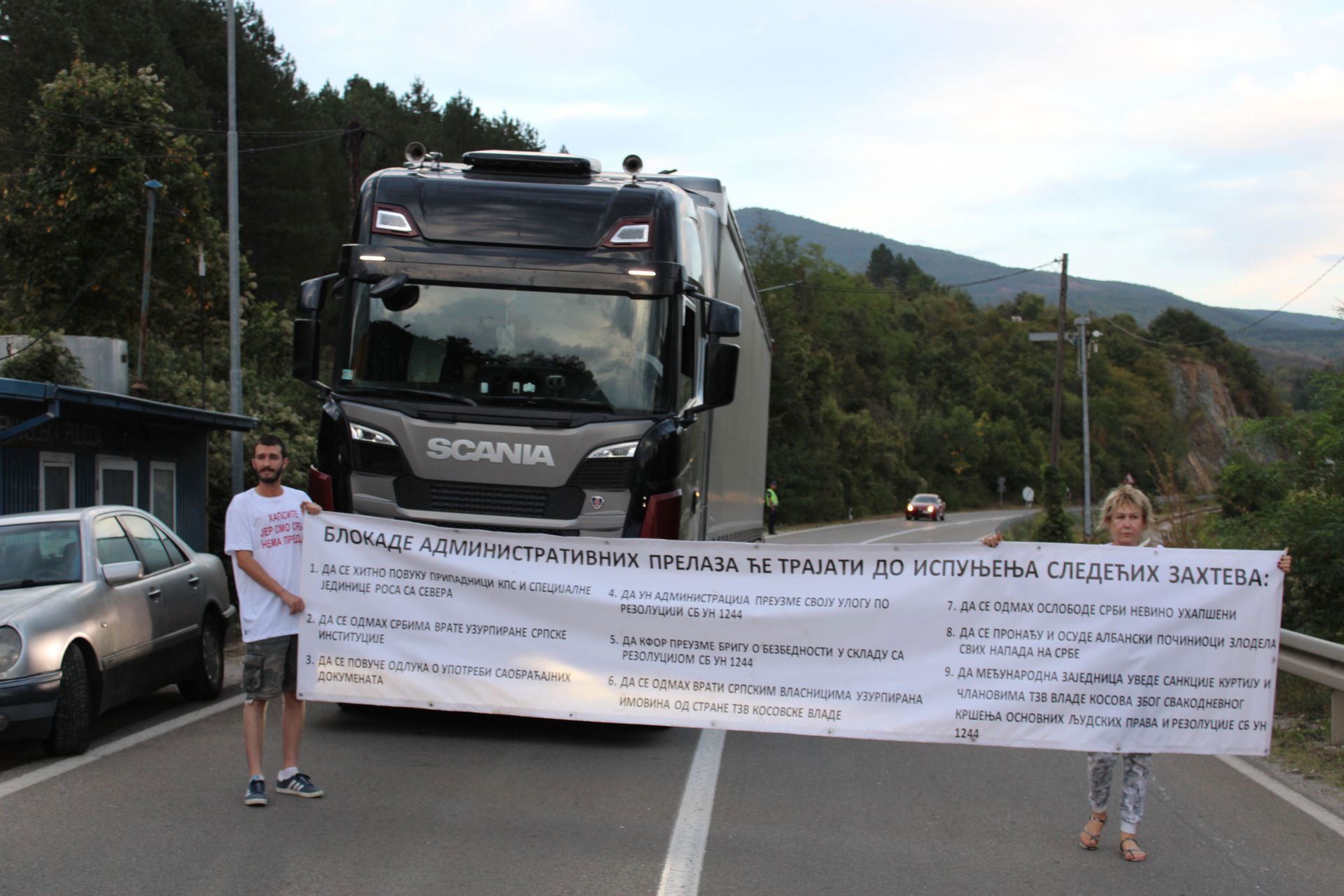 Border tensions rise as Serbs block roads near Kosovo crossings Border tensions rise as Serbs block roads near Kosovo crossings