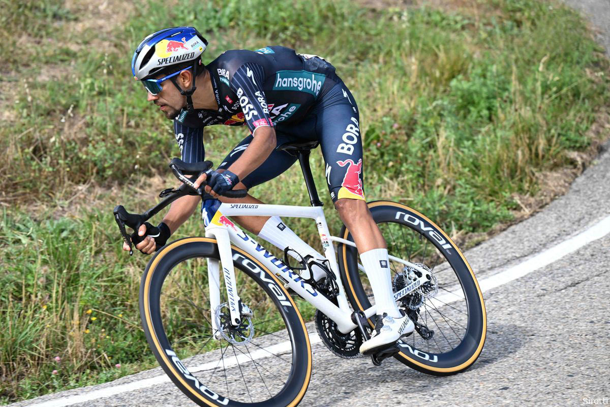 Feest, maar ook paniek in de tent bij Roglic en Red Bull-BORA-hansgrohe ... Feest, maar ook paniek in de tent bij Roglic en Red Bull-BORA-hansgrohe ...