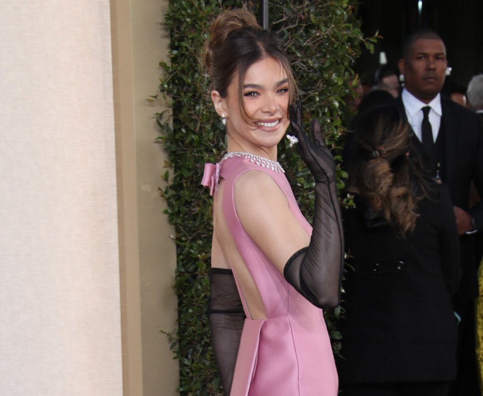 Hailee Steinfeld's New Movie Makes Big 'Game' Announcement