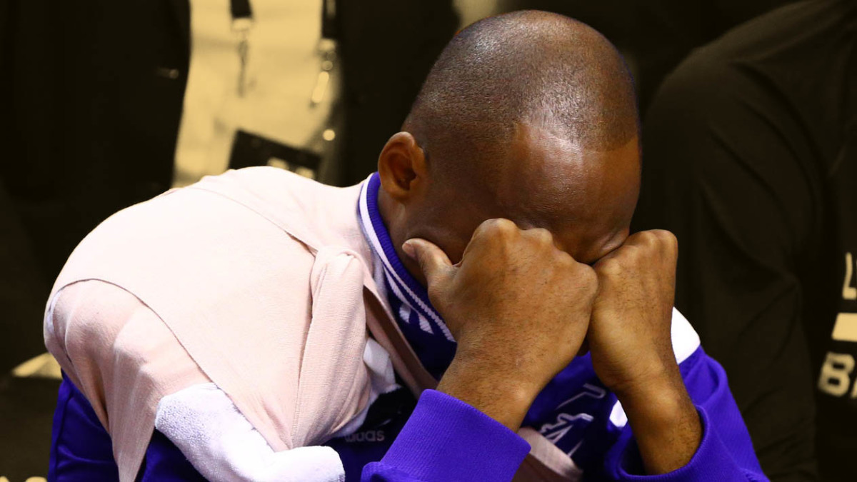 "I watched Kobe walk out of the court with his finger dislocated ...