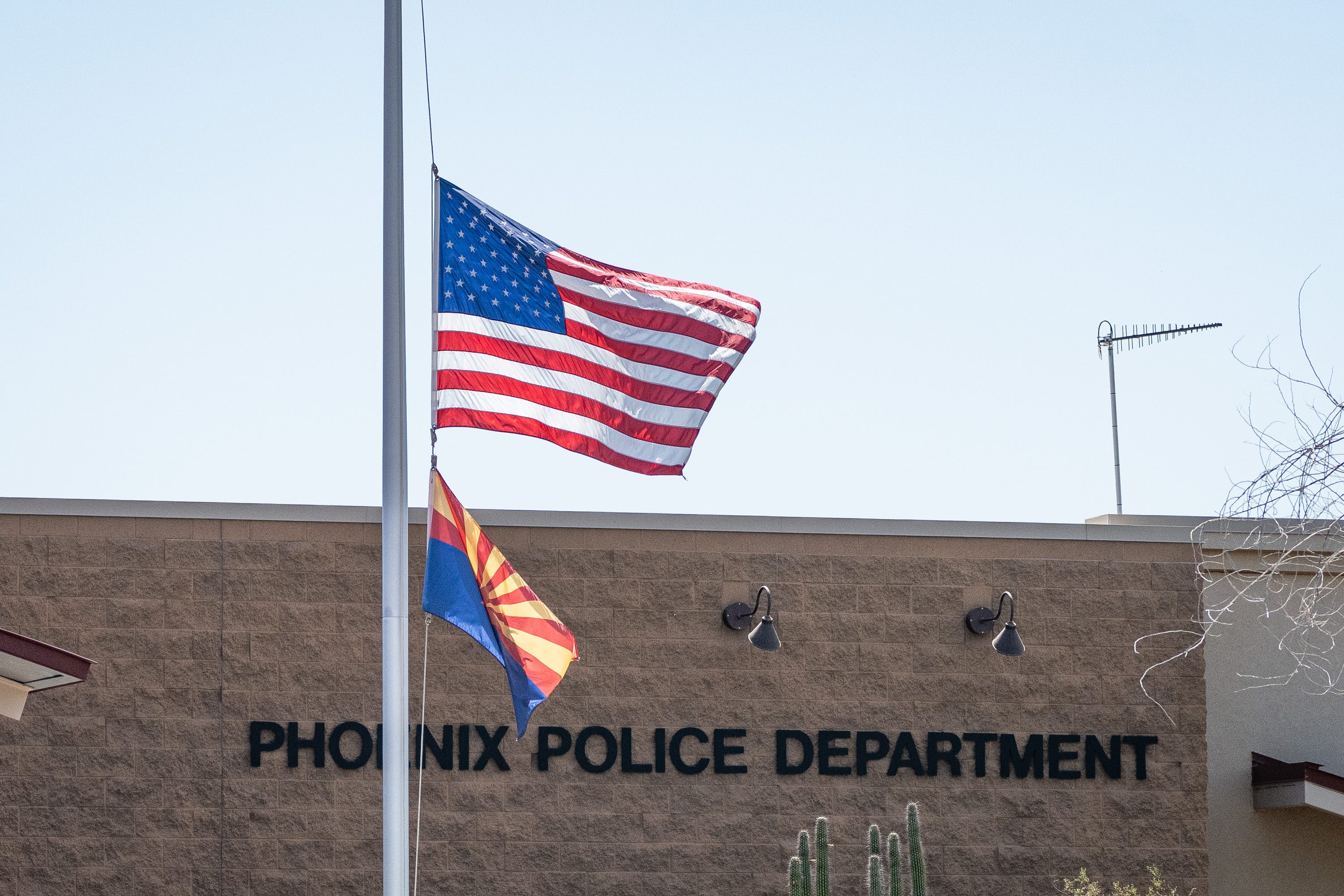Why are flags at half-staff in Arizona? Here's what to know on Memorial Day