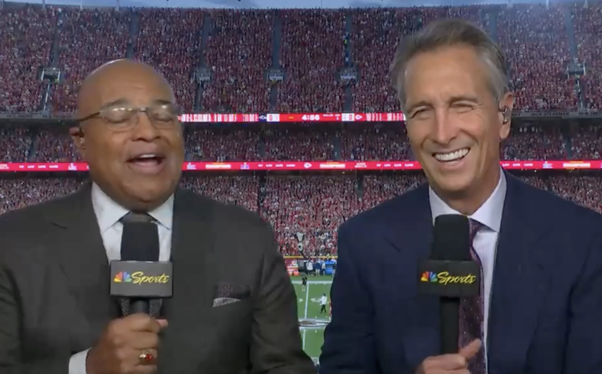 NFL Fans Immediately Cringe At Cris Collinsworth's Sunday Night Comment