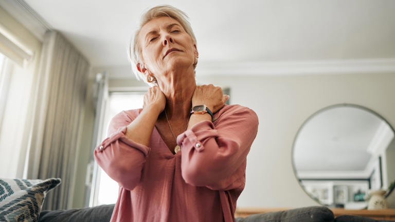 Doctor-Backed Frozen Shoulder Exercises That Ease Pain and ...