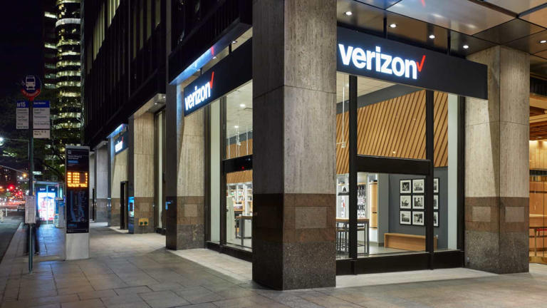 Massive Shakeup: Verizon Confirms 13,000 Layoffs