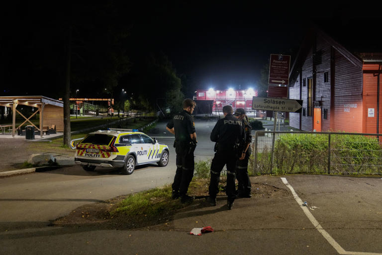 Politiet har rykket ut med store ressurser etter mulige skudd i Oslo ... Politiet har rykket ut med store ressurser etter mulige skudd i Oslo ...