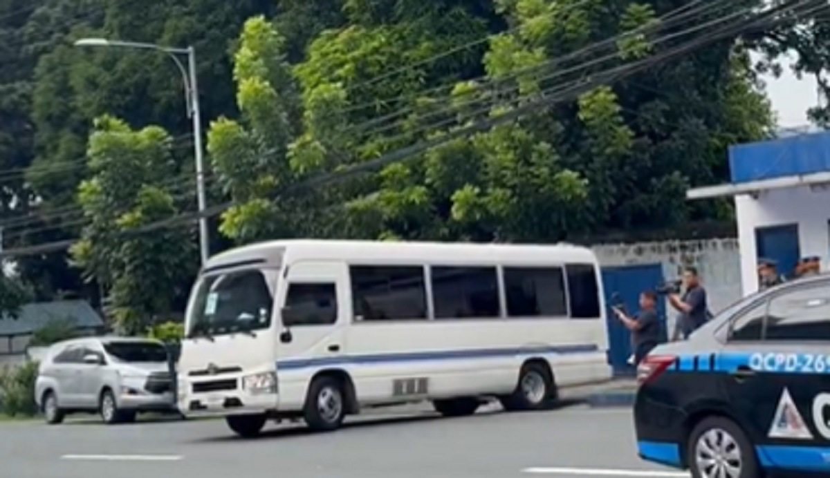 Alice Guo leaves Camp Crame, brought to Senate Alice Guo leaves Camp Crame, brought to Senate