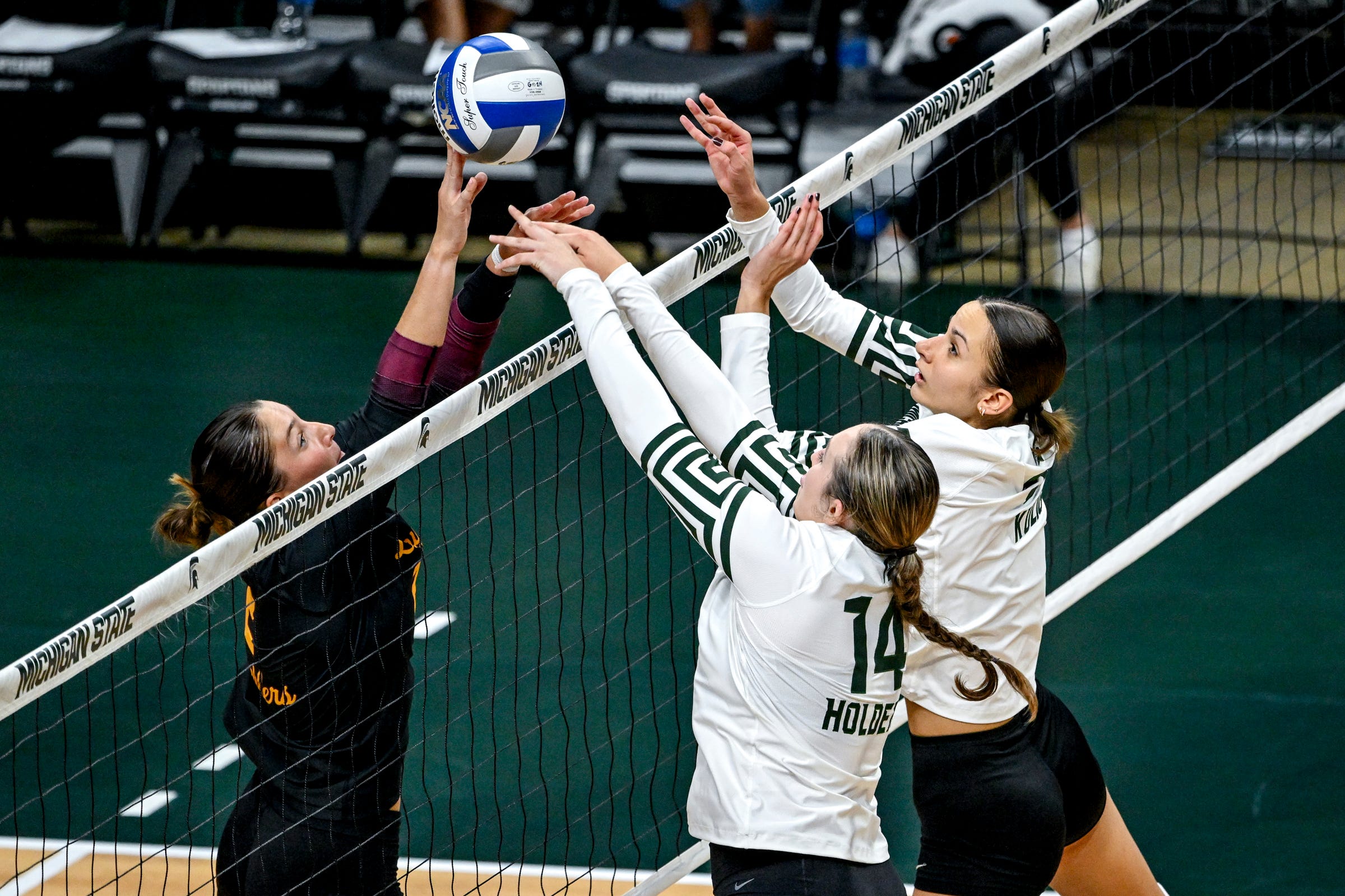 Michigan State volleyball ready to begin new era under former player ...