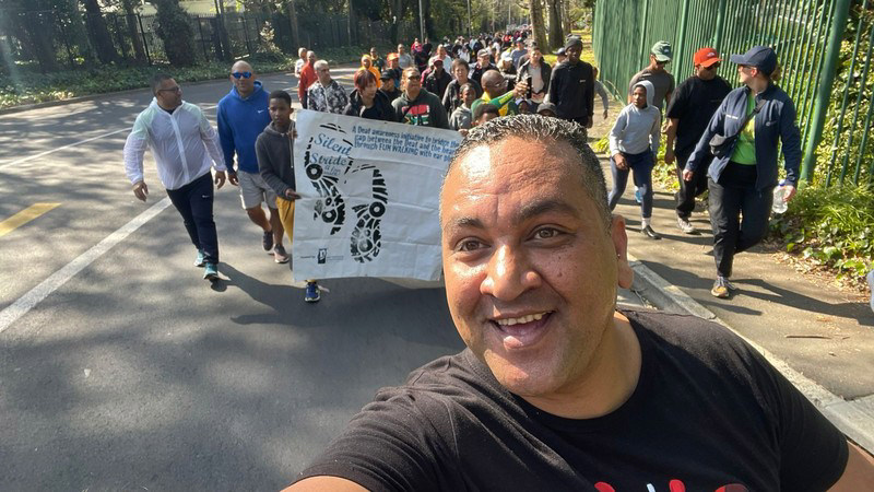 Silent Walk brings hundreds to streets for deaf awareness Silent Walk brings hundreds to streets for deaf awareness
