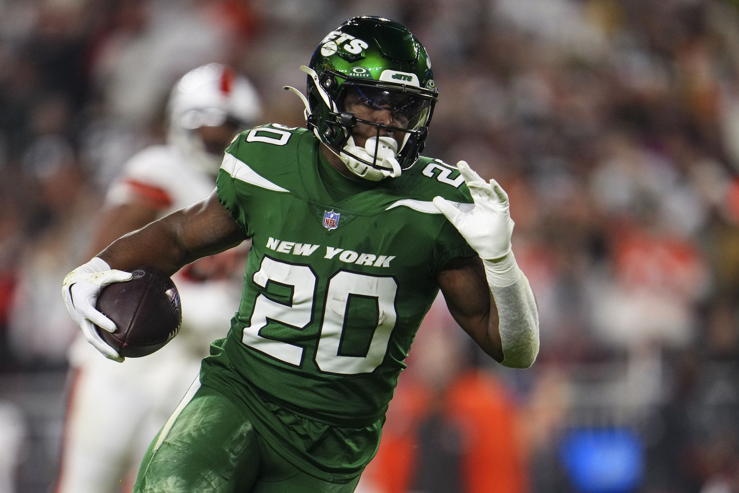 Jets' Breece Hall Appears to Reveal He Wants Out of New York as Trade ...