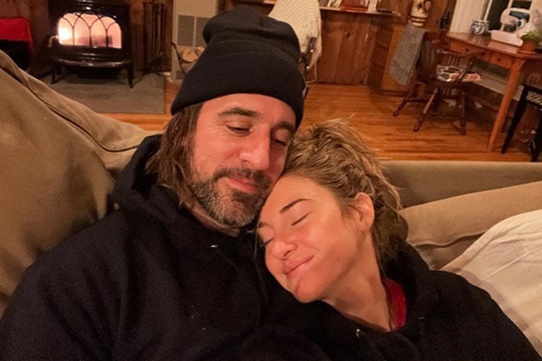 Shailene Woodley hints at reason behind Aaron Rodgers split in rare ... Shailene Woodley hints at reason behind Aaron Rodgers split in rare ...