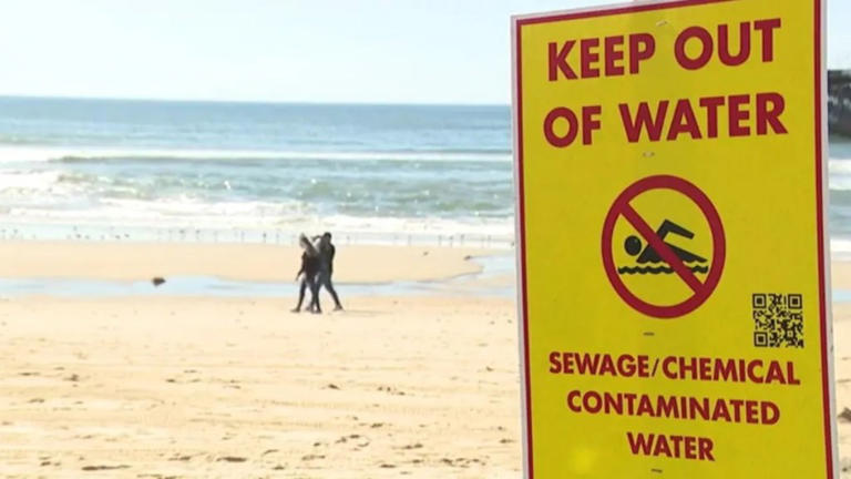Water contact closure extended for stretches of coastline