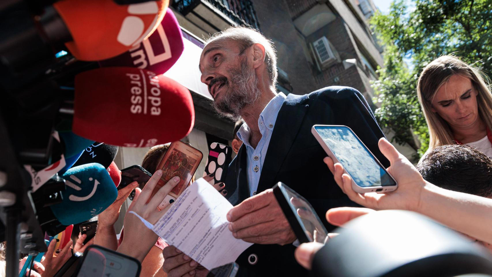 El entorno de Lambán, contra el paso al frente de Alegría: El entorno de Lambán, contra el paso al frente de Alegría: