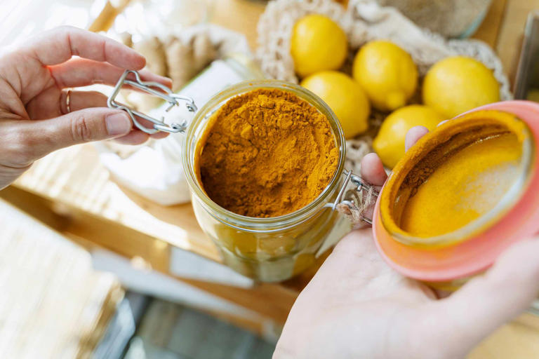 10 Serious Side Effects of Turmeric
