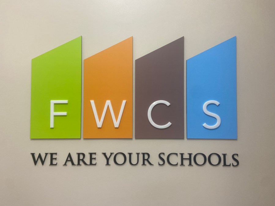 Fort Wayne Community Schools superintendent quells Immigration and ...