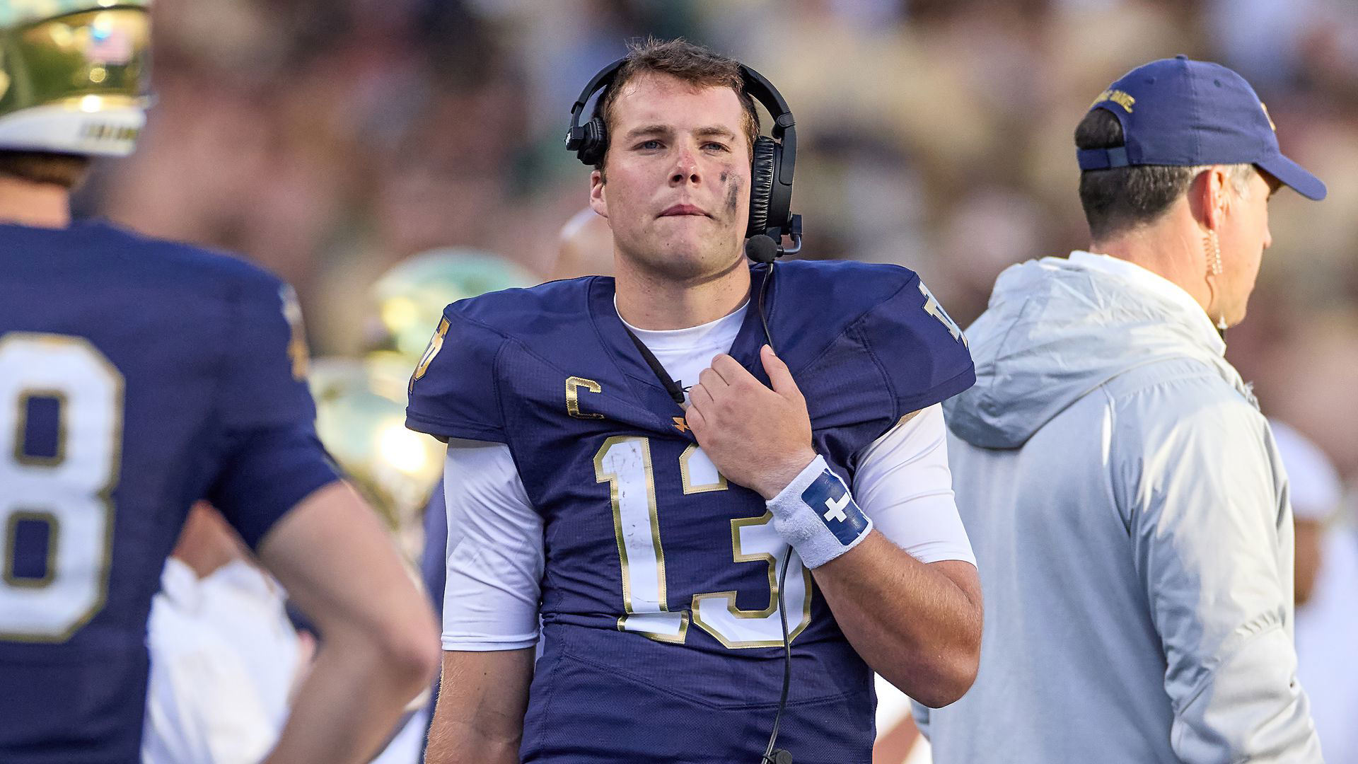 Notre Dame QB Riley Leonard is injured... but still starting Notre Dame QB Riley Leonard is injured... but still starting
