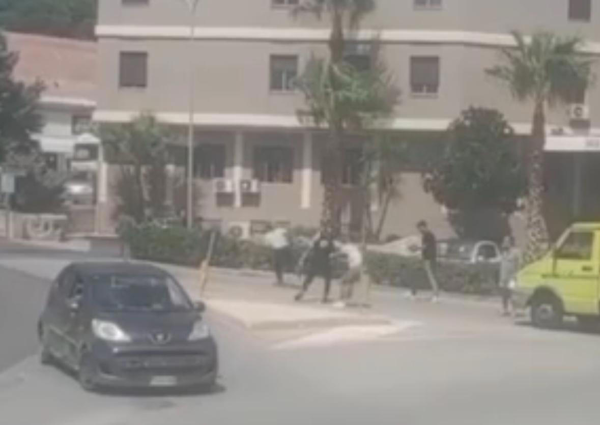 Lite a colpi di motosega per una mancata precedenza: è accaduto nel ... Lite a colpi di motosega per una mancata precedenza: è accaduto nel ...