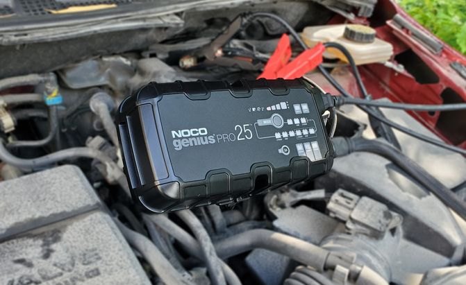 The Best Way to Maintain Your Car's Battery Over Winter