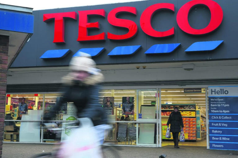 Tesco: Supermarket giant widens market share amid price war